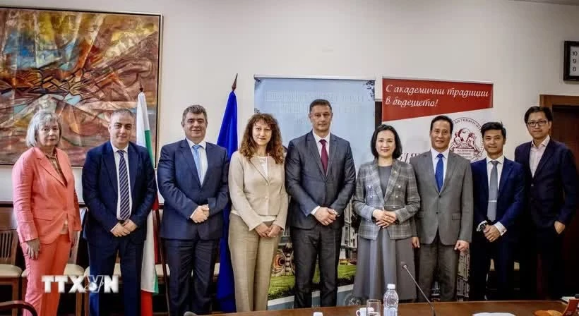 Vietnam espera fortalecer cooperación en energía nuclear con Bulgaria