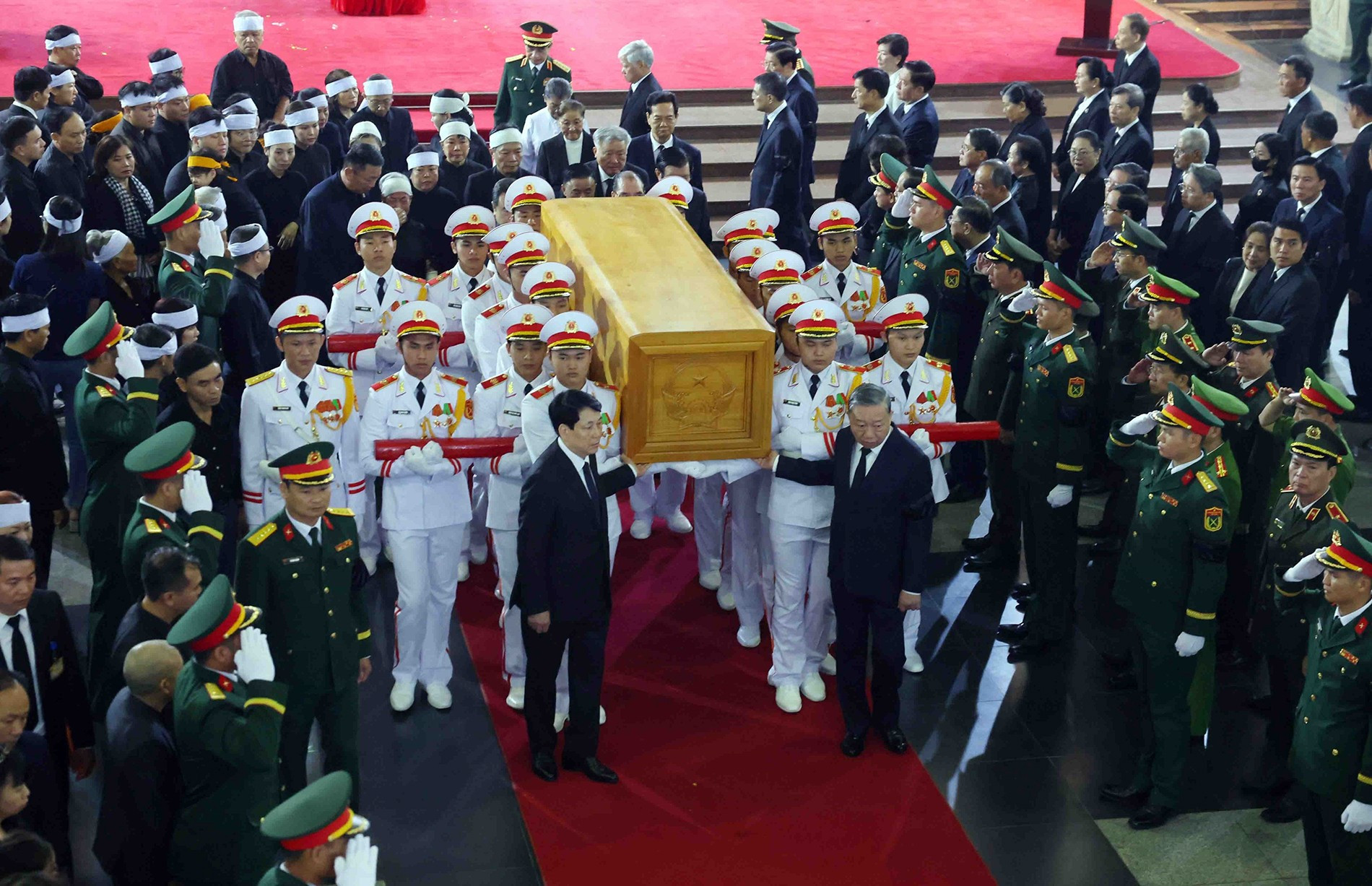 [Foto] Funeral del expresidente Tran Duc Luong | Nhan Dan Online