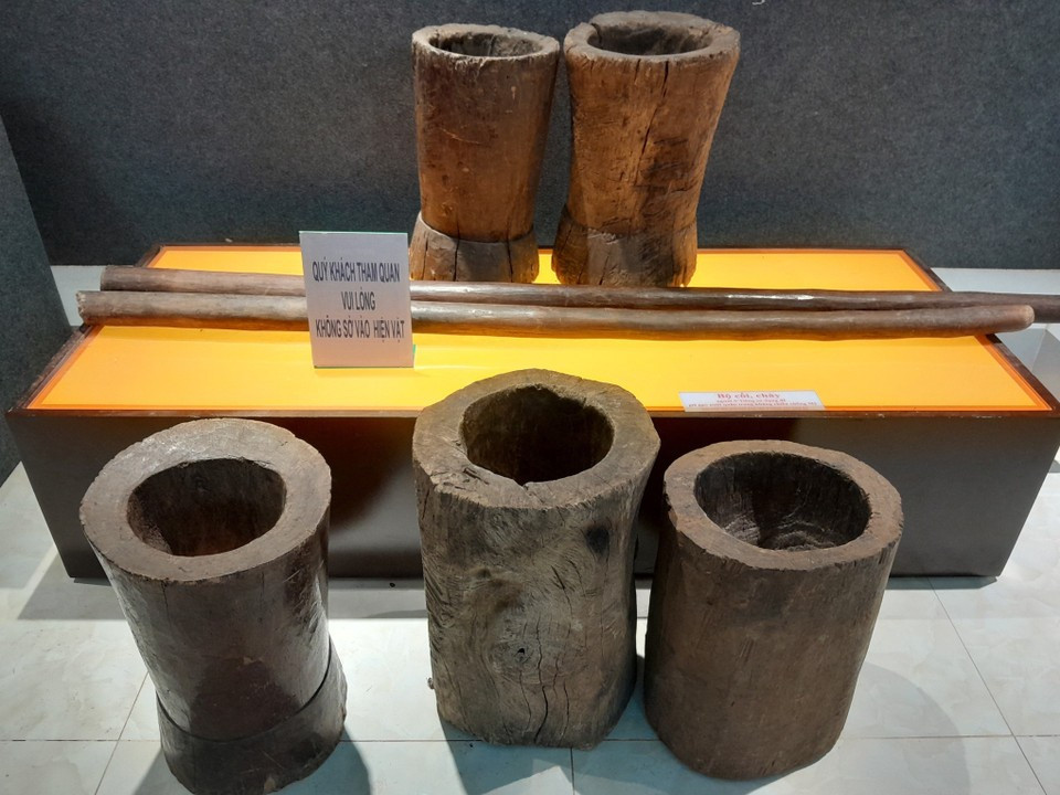 Exhiben artefactos tradicionales del grupo étnico S'tieng en Dong Nai ...